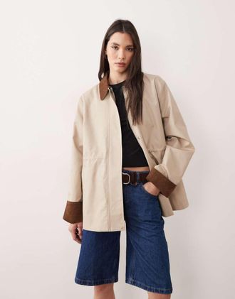 Vero Moda Veste style barn en serg&eacute; &agrave; bordures en velours c&ocirc;tel&eacute; - Beige-Neutre
