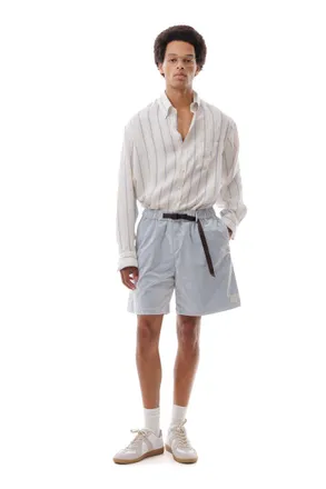 Lc23 Ceci est la chemise classique LC23