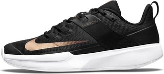 Nike Nike Damen Vapor Lite Cly Sneaker, Black MTLC Red Bronze White, 42.5 EU
