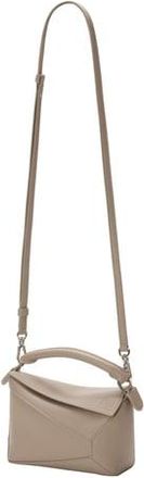 Loewe Mini sac Puzzle Edge en cuir de veau grain&eacute; souple