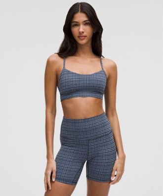 lululemon Flow Y BH Nulu Leichter Halt A/C-Cups f&uuml;r Frauen - Gr&ouml;&szlig;e 12 in Glow Grid Washed Denim Multi
