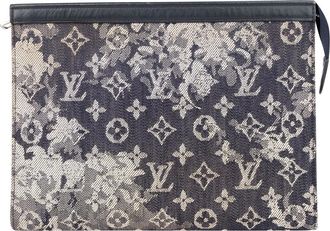 Louis Vuitton Crossbody Bags - Louis Vuitton Tapestry Monogram Pochette Voyage MM - Gr. unisize - in Blau - f&uuml;r Damen