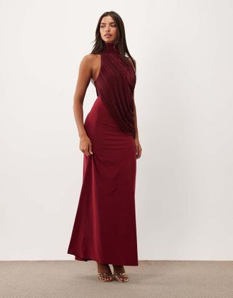 Asos Plissee-Maxikleid mit Kontrast und drapiertem Neckholder-ROT