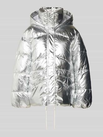 Only Boxy Fit Steppjacke mit metallisch gl&auml;nzendem Oberstoff Modell PEARL
