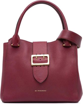 Burberry Hobo Bags - Medium Grained Calfskin Buckle Tote - Gr. unisize - in Rot - für Damen
