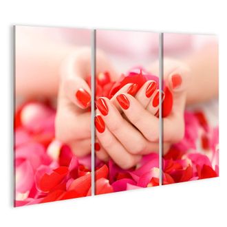 Islandburner Bild auf Leinwand Weibliche H&auml;nde mit roten N&auml;geln, die rote und rosa Rosenbl&auml;tter halten. Wandbild Leinwandbild Kunstdruck Poster 130x80cm - 3 Teile