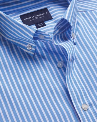 CHARLES TYRWHITT Vorgewaschenes Popeline-Hemd mit Stretch und Streifen - Ozeanblau