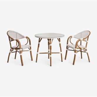 Sklum Brielle Bistro-Set mit 80 cm rundem Tisch und 2 stapelbaren Aluminium-Gartenst&uuml;hlen mit Armlehnen Beige Nude - Gardenia Wei&szlig; - Sklum