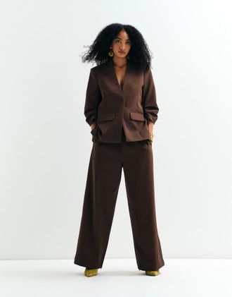 Asos ASOS ADAPTIVE pantalon &agrave; enfiler &agrave; taille &eacute;lastiqu&eacute;e couleur chocolat-Neutre