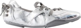 Acne Studios Femme, Chaussures, Gris, Taille: 39 EU Baskets en Cuir Argent Lacets Haut Bout Rond