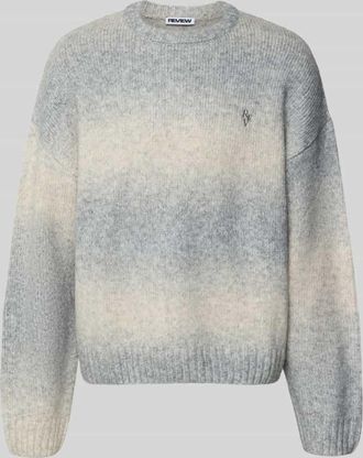 Review Strickpullover mit Label-Stitching und Rundhalsausschnitt