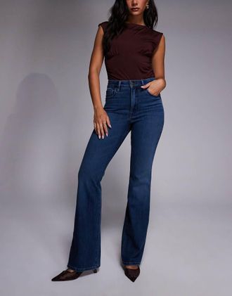 Good American Soft Tech Good Classic - Jean bootcut - Bleu moyen d&eacute;lav&eacute;