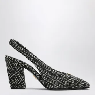 Prada Wei&szlig;e und schwarze Slingback-Pumps aus Chevron-Stoff