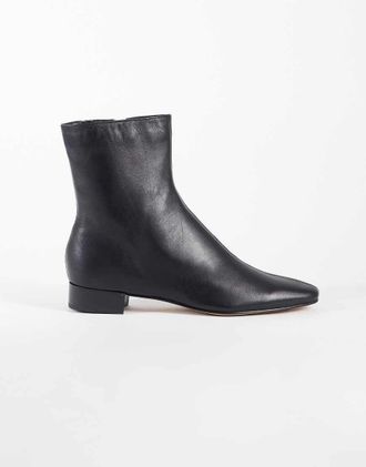 Dolce Vita Tarine bottines basses &agrave; bout biseaut&eacute; noires