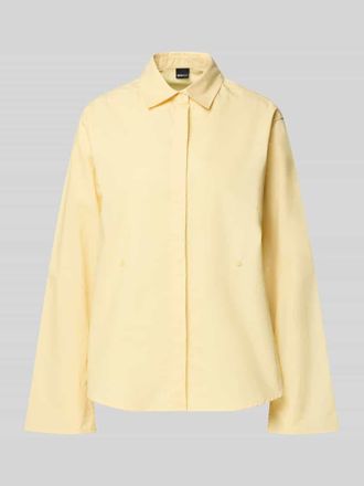 Gina Tricot Regular Fit Bluse mit verdeckter Knopfleiste