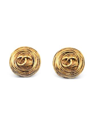 Chanel boucles doreilles &agrave; logo CC (1994)