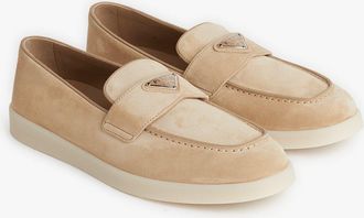 Prada Mocassins en cuir su&eacute;d&eacute;
