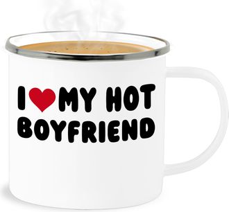 Shirtracer Emaille Becher Blechbecher - Tassen - I love my hot boyfriend I Paar Geschenk Valentinstag P&auml;rchen Geschenke f&uuml;r sie Paar Geschenke Weihnachten P&auml;rche