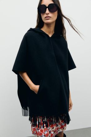 Gerard Darel Cape &agrave; franges et capuche - ADY - Noir