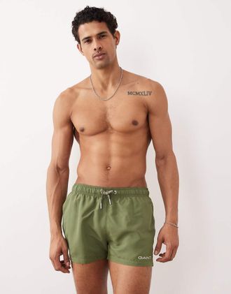 GANT Schnell trocknende Badeshorts in Gr&uuml;n mit Logo