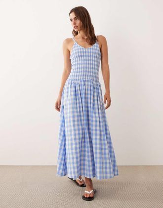 Esm&eacute;e Esmee - Gesmoktes Maxi-Strandkleid mit Vichy-Karos in Blau und Wei&szlig; und tiefer Taille