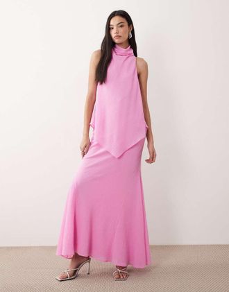 Asos Zweilagiges Maxikleid aus Chiffon in Bonbon-Rosa mit hohem Ausschnitt