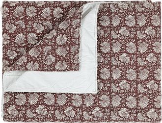 Loberon Plaid Soleique, Elegantes Bl&uuml;ten-Design, Leichte Wattierung, Weich & W&auml;rmend, &Uuml;berwurf, Tagesdecke, Baumwolle, Polyester, Bordeaux/wei&szlig;