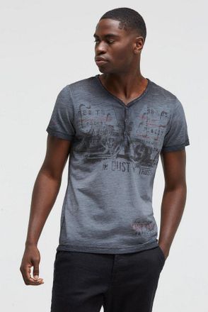 Camp David Henleyshirt mit offener Kante am Ausschnitt