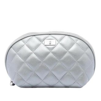 Chanel Pre-owned Metallic Quilted Cosmetic Pouch - - Pre-owned - Damen - Grau - ONE SIZE