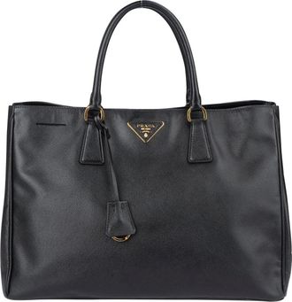 Prada Crossbody Bags - Prada Black Saffiano Leather Galleria Handbag - Gr. unisize - in Schwarz - f&uuml;r Damen