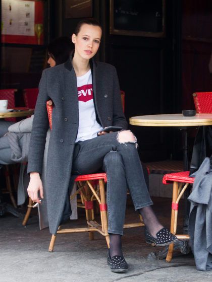 5 t-shirts à logo qui ne seront jamais démodés