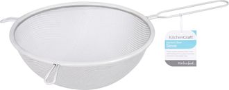 KitchenCraft gro&szlig;er K&uuml;chensieb, Edelstahl, langer Griff mit Aufh&auml;ngeloch, 2 Topfauflagen/Haken, 20 cm
