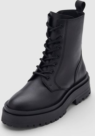 Edited Stiefelette Rufina