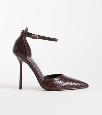 Simmi London Simmi London Marinah escarpins &agrave; talons large fit effet serpent en PU marron