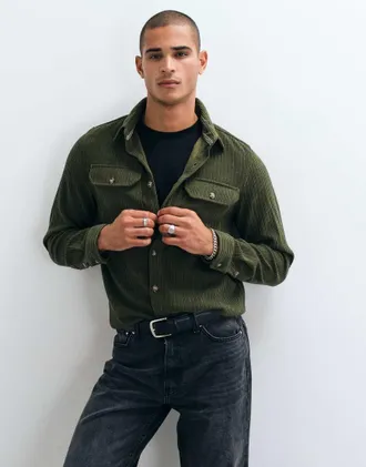 Brave Soul Studio chemise en velours c&ocirc;tel&eacute; kaki-Vert