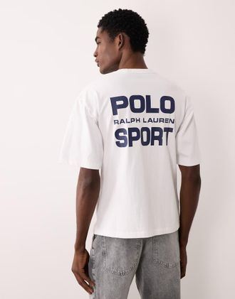 Polo Ralph Lauren Sport - T-shirt &eacute;pais d&eacute;contract&eacute; &agrave; imprim&eacute; au dos - Blanc