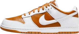 Nike FQ6965-700 Dunk Low Herren Phantom/LT British TAN-Black-FIRE RED EU 38.5