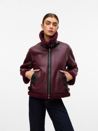 Vero Moda Kurzjacke VMVIRGINIA SHORT JACKET BOO farblich abgesetzte Details