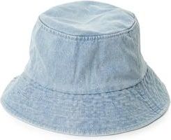 Au Printemps Paris Bob en jean