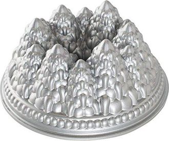 Nordic Ware 89737 - Backform, Kuchenform - Weihnachtsbackform - Tannenbäume, Winterwald - Aluminiumguss, 2,2l