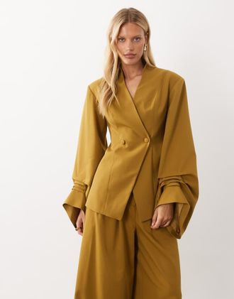 Asos blazer &agrave; manches pliss&eacute;es couleur moutarde-Jaune