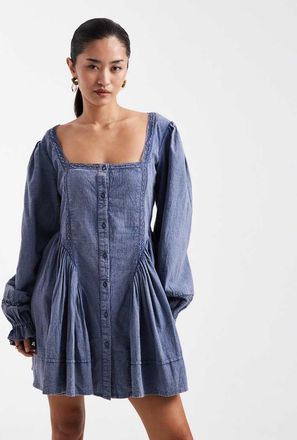 Miss Selfridge Lang&auml;rmliges Chambray-Minikleid in blauer Waschung