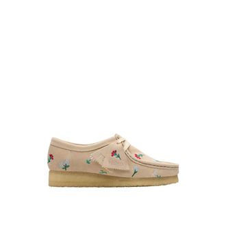 Clarks Wallabee Embroidered - - Shoes - Herren - Beige - 36 EU