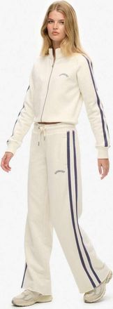 Superdry Athletic Essentials - Gerade geschnittene Jogginghose in W&uuml;stenknochen-Wollwei&szlig; mit Logo