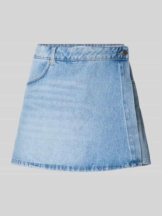 Review Jeans-Skort in hellblauer Waschung