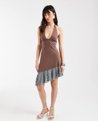 Motel Sanaya - Asymmetrisches Neckholder-Kleid in Braun mit Spitzeneins&auml;tzen-Brown