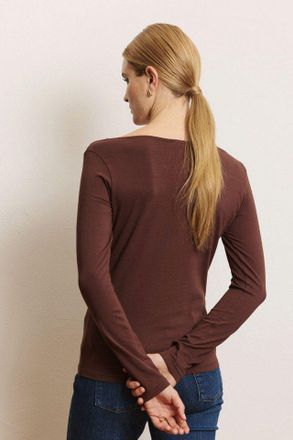 Tranquillo Longsleeve Damen Undinee aus GOTS-Bio-Baumwolle tailliert drapierter Ausschnitt Langarmshirt f&uuml;r elegante und unkomplizierte Everyday-Looks