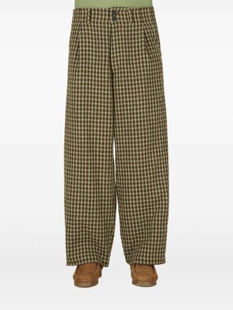 Nicholas Daley pantalon à design plissé - Marron