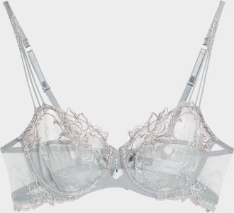 Hailey Bieber's crystal bra is everything: Shop the look | Stylight