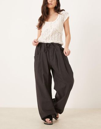 Free People Chambers - Locker geschnittene Schlupfhose in Schwarz